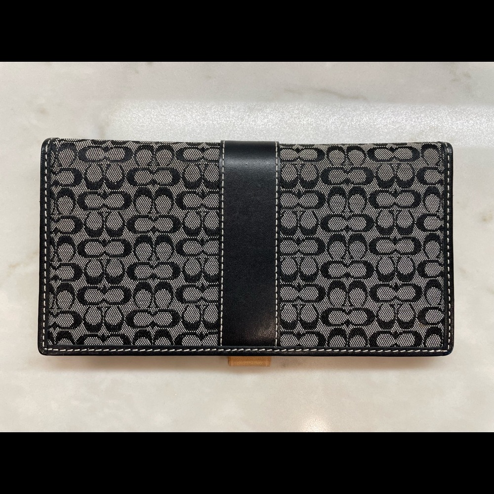 Coach Signature Checkbook - Gem